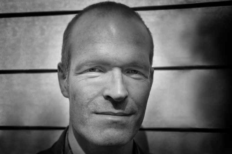 Fascinating World of Traveling Circuses by Oliver Stegmann – Tagree